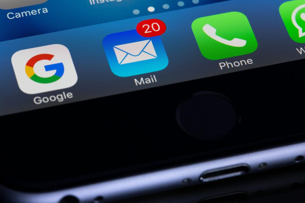 Emails And Instant Messages Etiquette In The Workplace - Effective ...