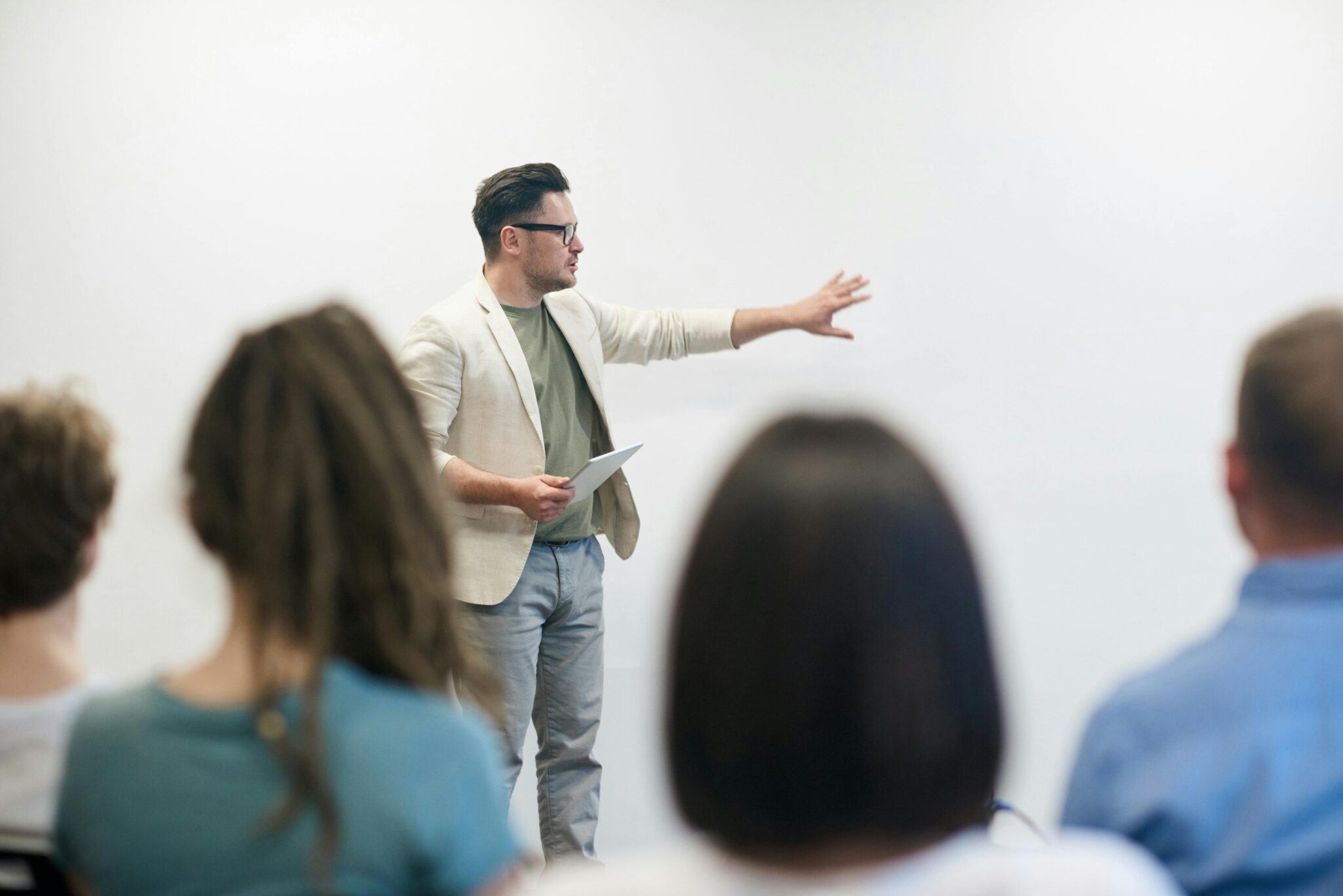 How to Create Authenticity in Storytelling - Effective Articulation
